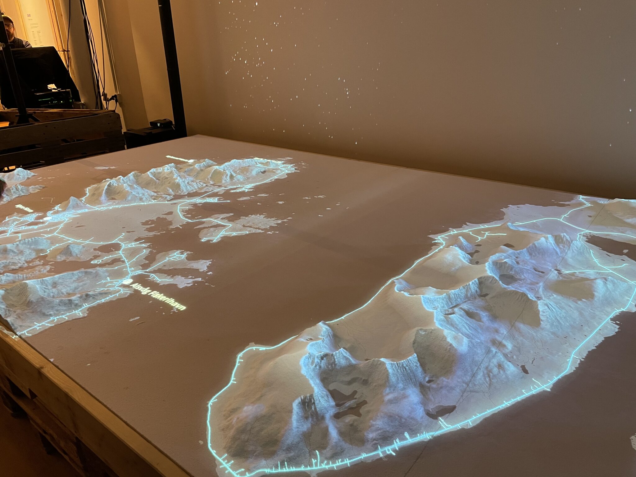 Presentation of the projection mapping Gaia System v1.0 at Sortland ...